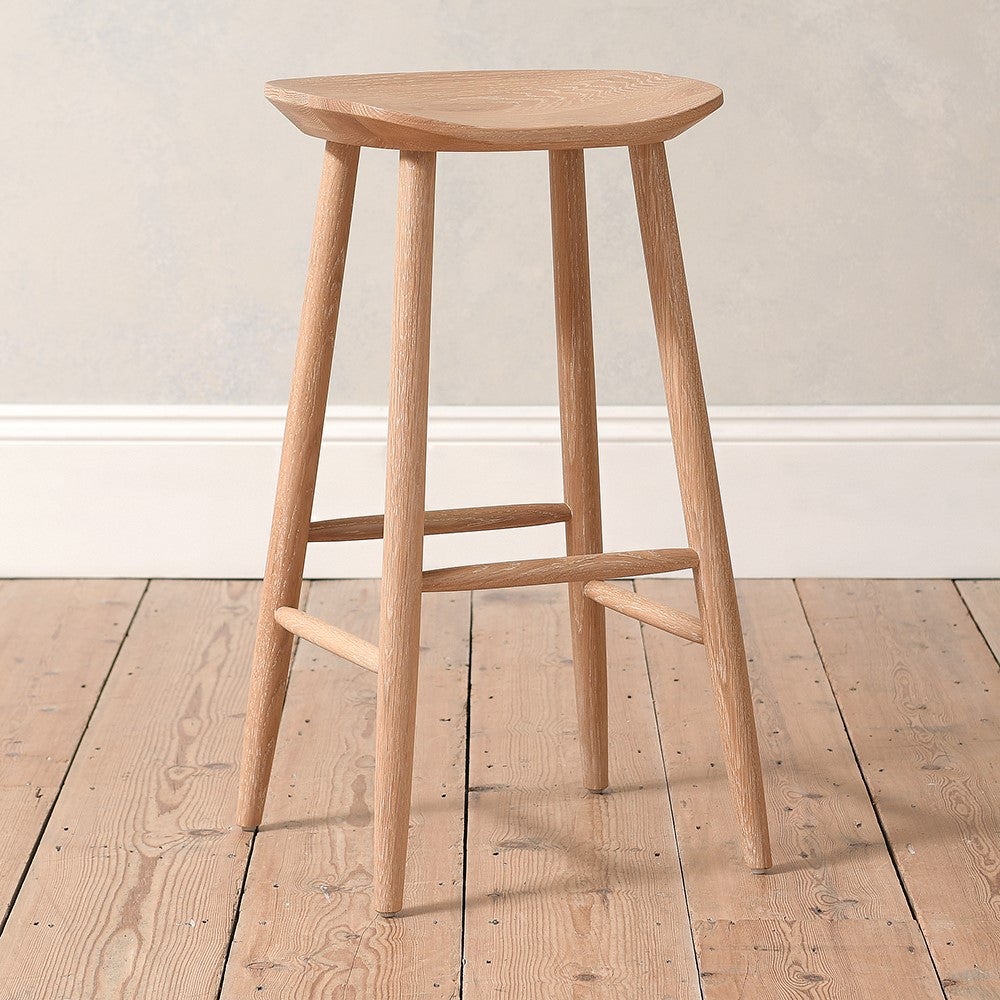 Inglesham Whitewash Oak Backless Bar Stool - The Cotswold Company