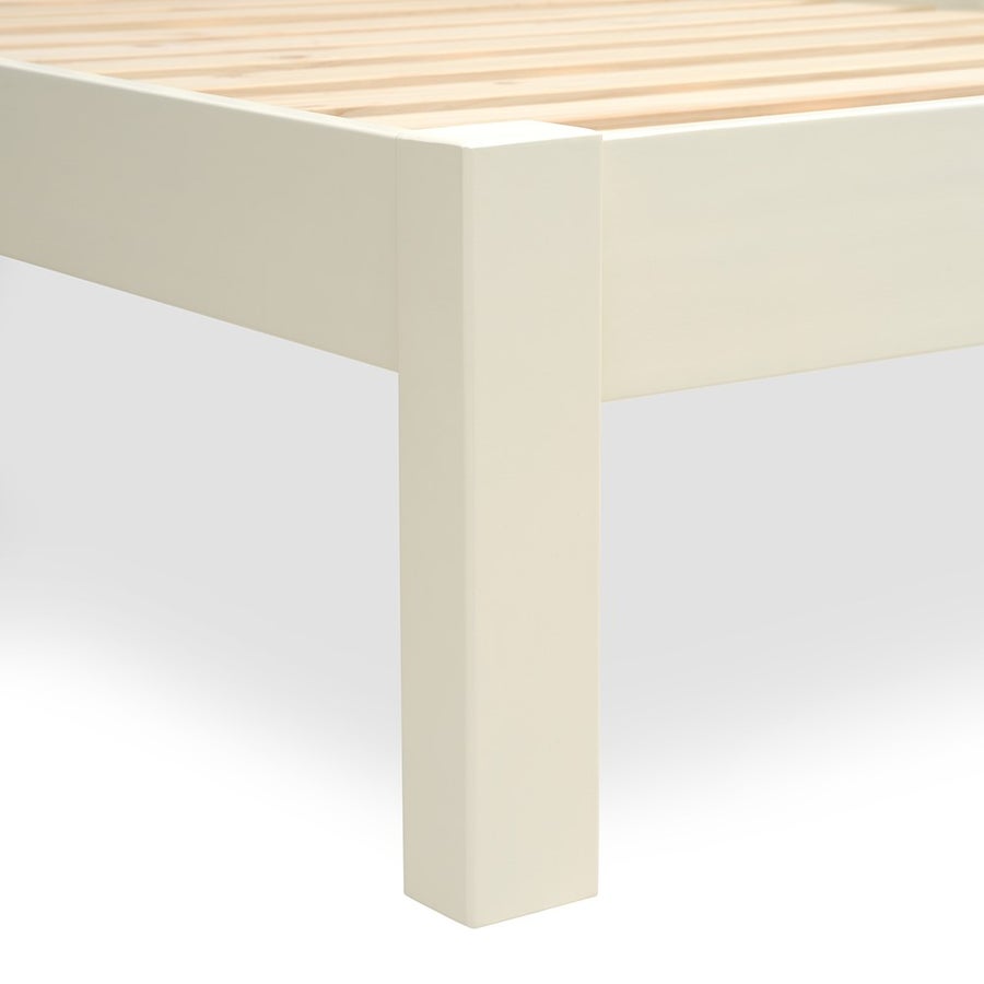 Simply Cotswold Classic Cream Double Bed - The Cotswold Company