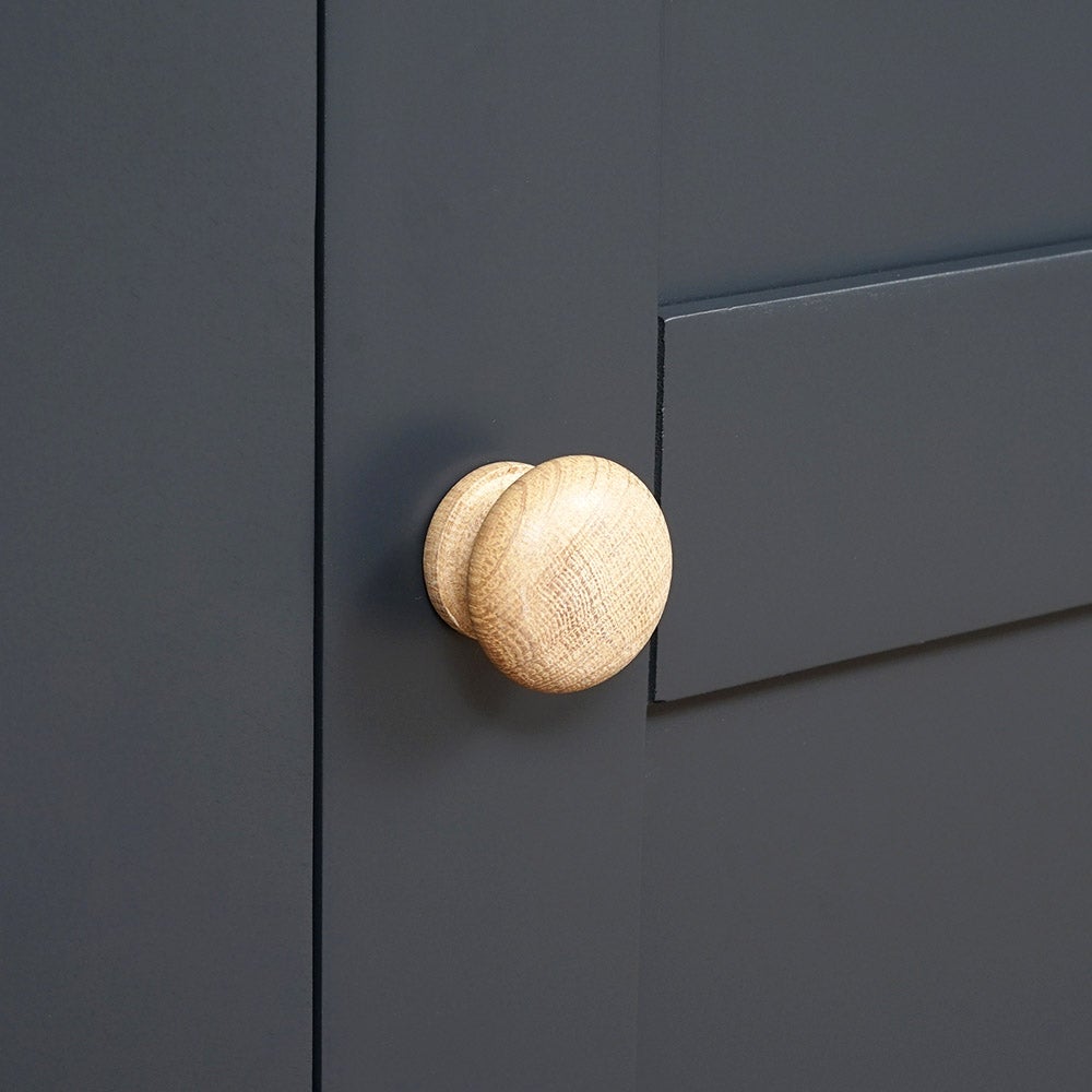 Chester Charcoal Shaker Cupboard - The Cotswold Company