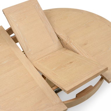 Inglesham Whitewash Oak 4-6 Seater Round Extending Dining Table - The ...