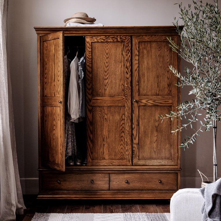 Triple Wardrobes | Solid Oak & Pine Three Door Wardrobes | The Cotswold ...